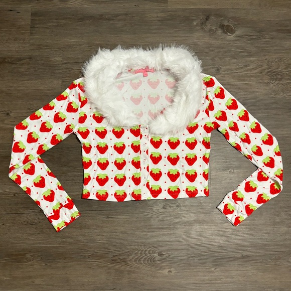 Dolls Kill | Sweaters | Nwot Dolls Kill X Strawberry Shortcake Sweet ...